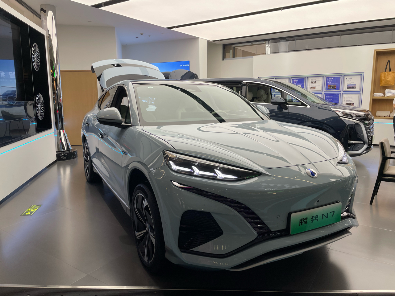 试驾了极氪001和腾势N7，一个原因让我下订了极氪 NGA玩家社区