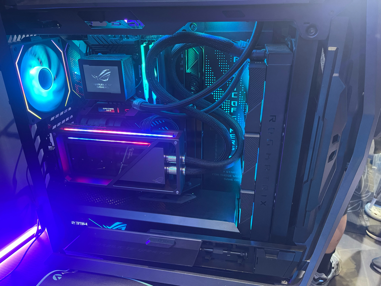 [硬件升级] 4090颜值外观rgb最好看的是名人堂、猛禽、超龙还是火神？ NGA玩家社区