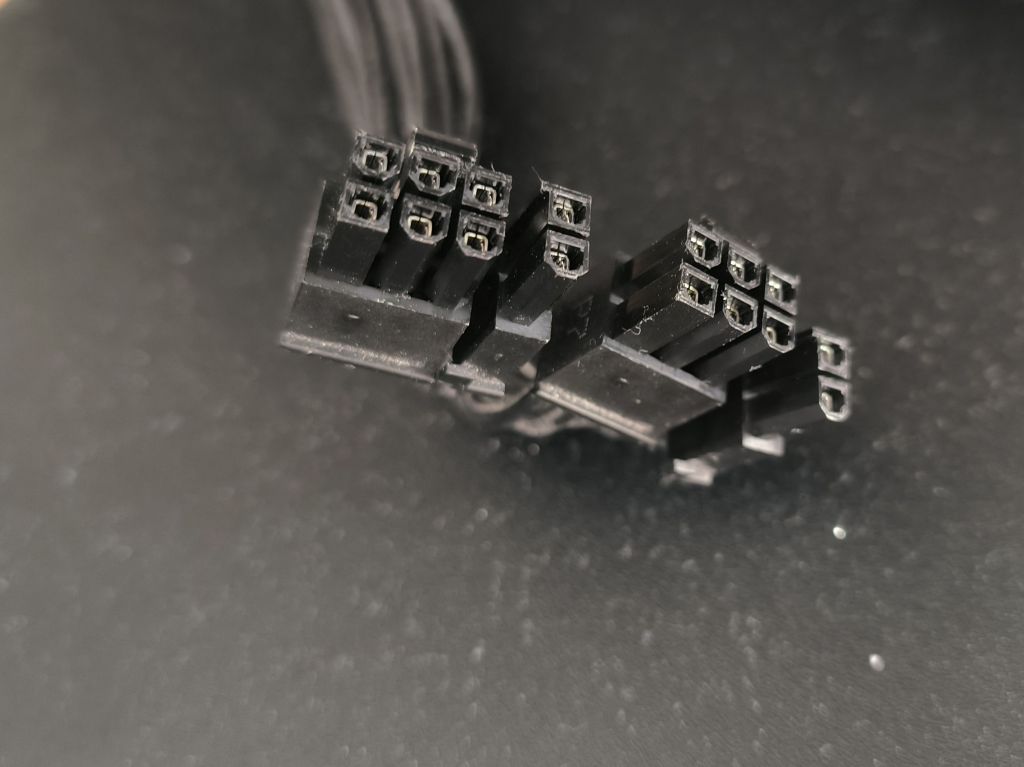 技嘉4070ti猎鹰里面自带的双8pin转16pin的线，双8pin的地方是公头还是母头啊 NGA玩家社区