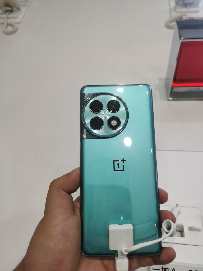 今天去线下摸了摸一加ACE2 Pro，说说感受… NGA玩家社区