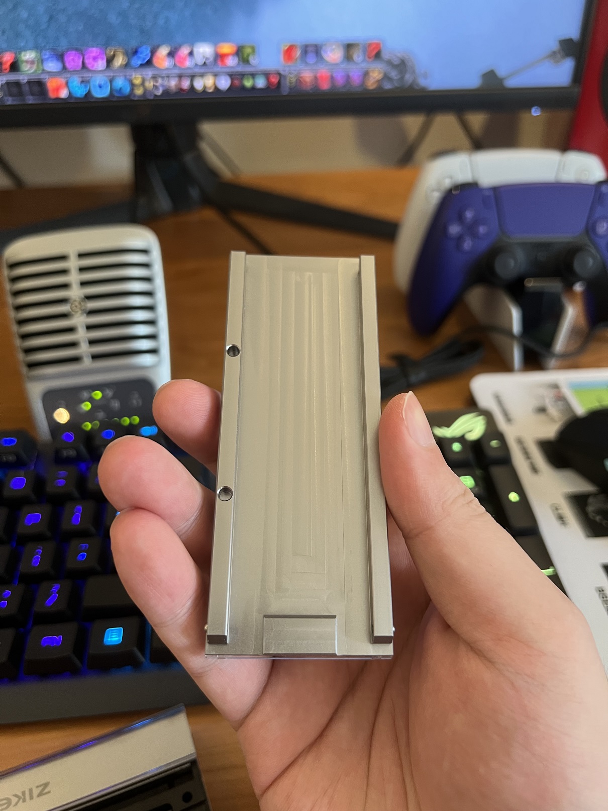 世界首款ASM2464主控nvme硬盘盒开箱 178