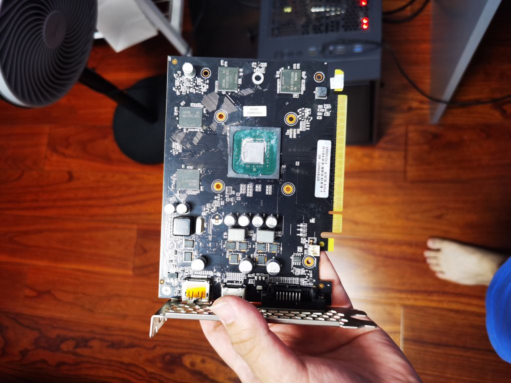 收一个布局和这个pcb差不多的1650 itx版本 NGA玩家社区