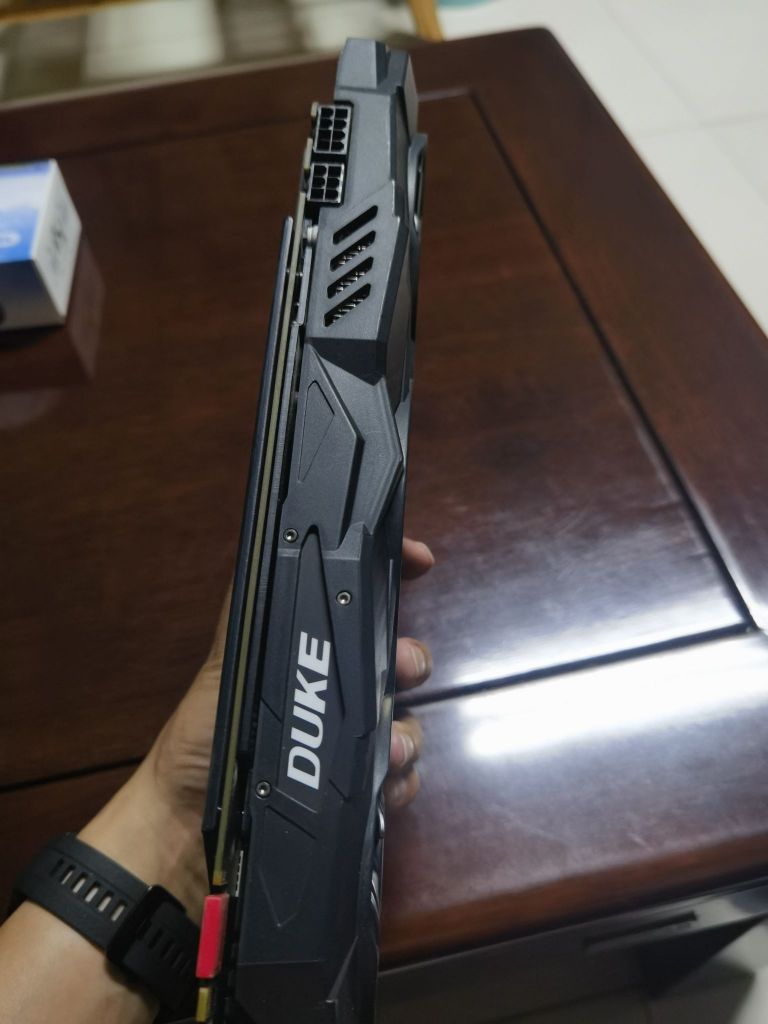 出个微星1070暗黑龙爵 178