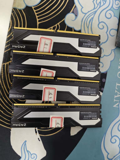 出一套32g(8g×4)特挑bdie 扎达克4连号(可分两套出) NGA玩家社区