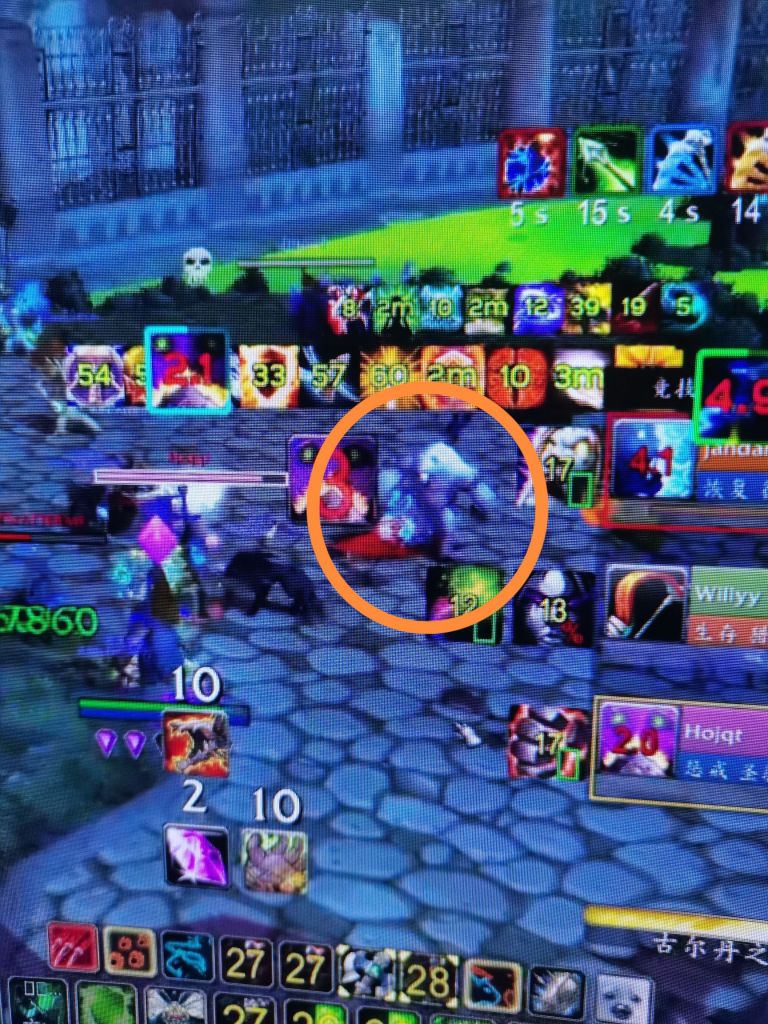 发现了竞技场里面变身的新玩意，可以看见视频里美服LR NGA玩家社区