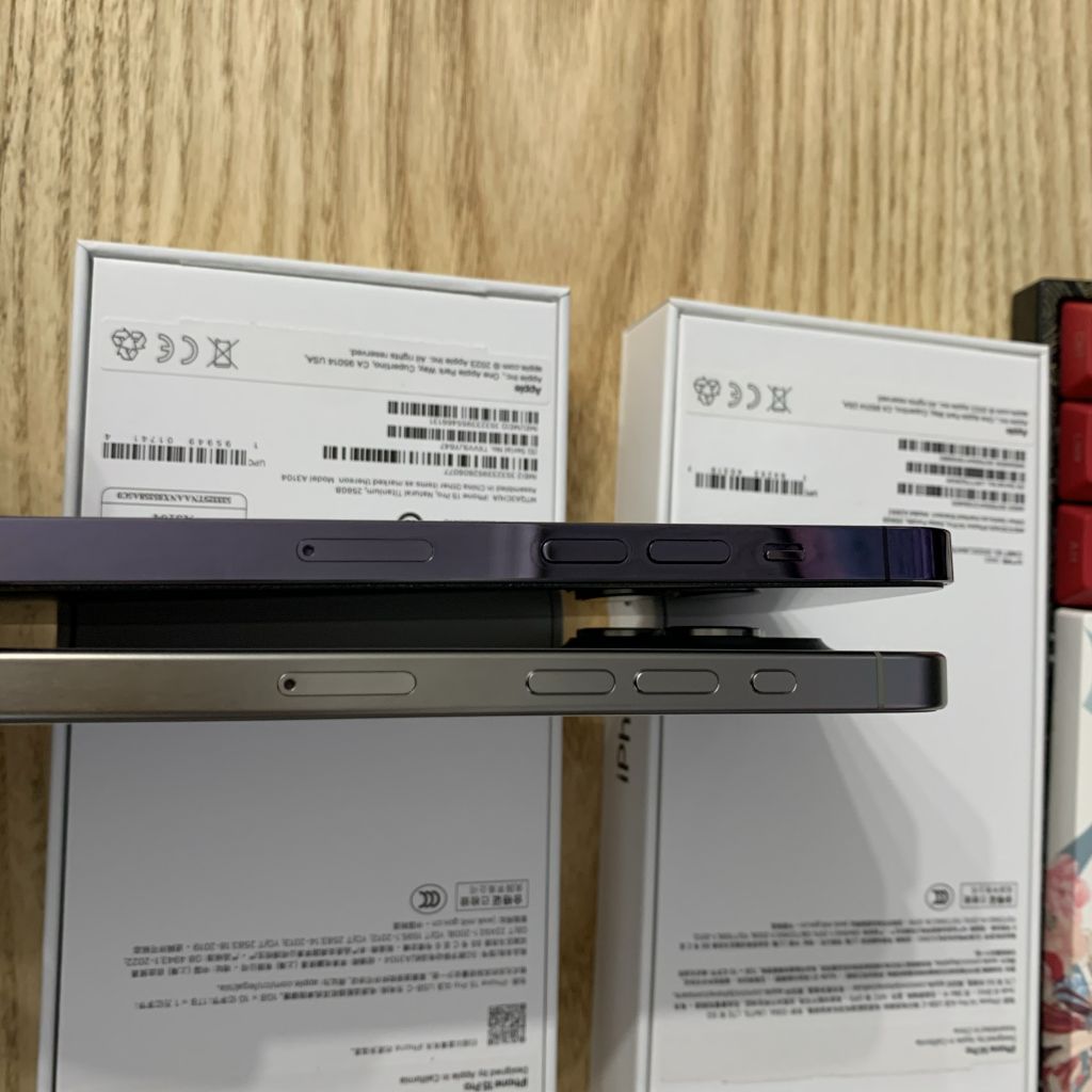 15pro原钛色开箱&与14pro暗紫色实际对比 NGA玩家社区