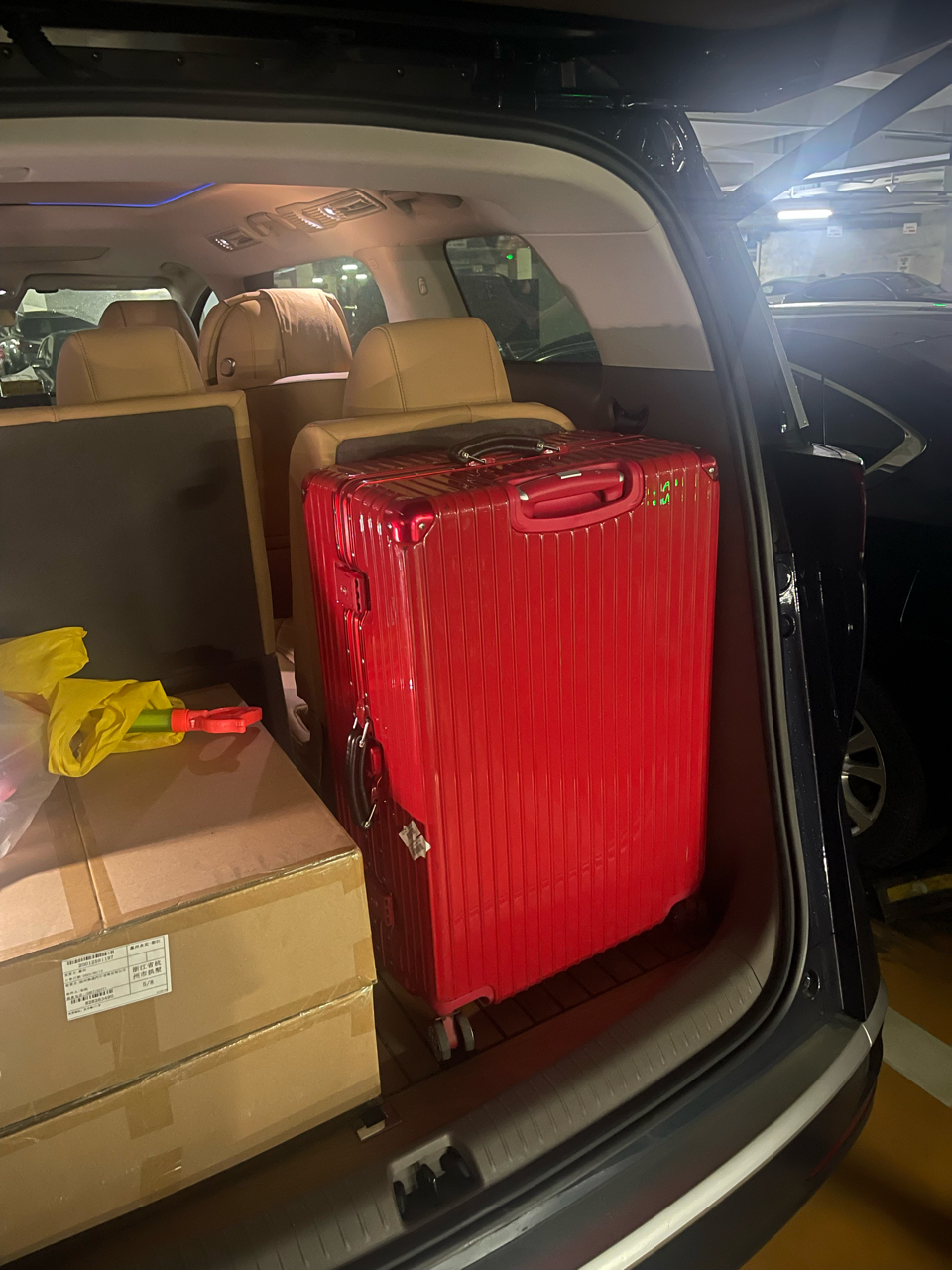 腾势D9 成为最快达到10万台量产车的新能源豪华车型 NGA玩家社区