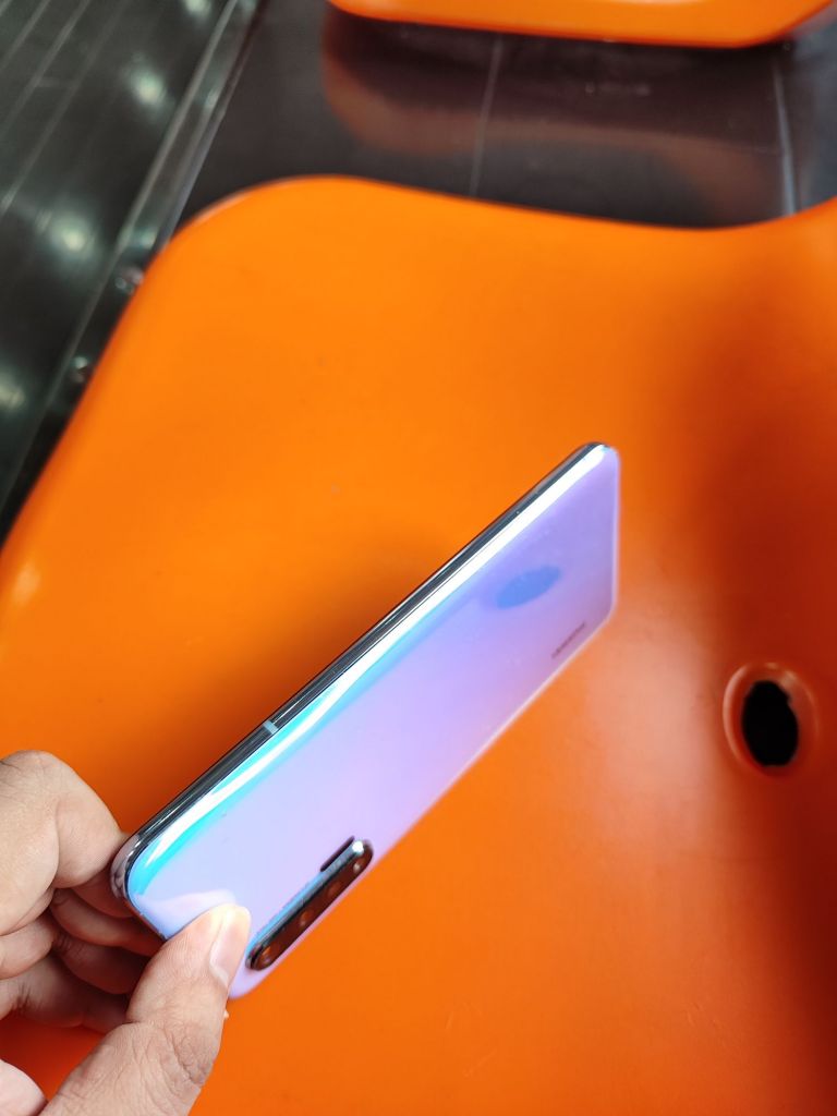 随缘出一台nova6 8+128 5G 178