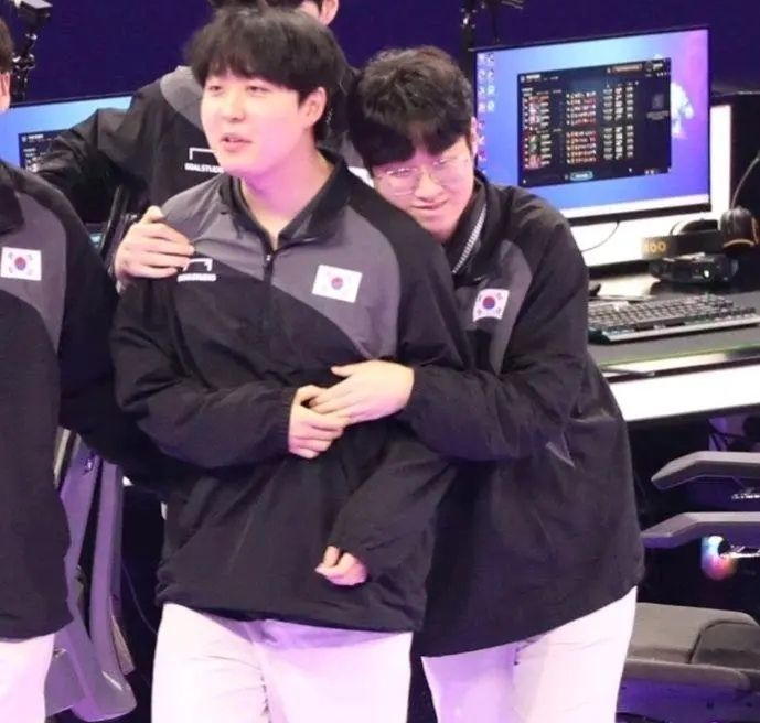 [外赛区赛事]T1上辅已经变成jdg野下的形状了 NGA玩家社区