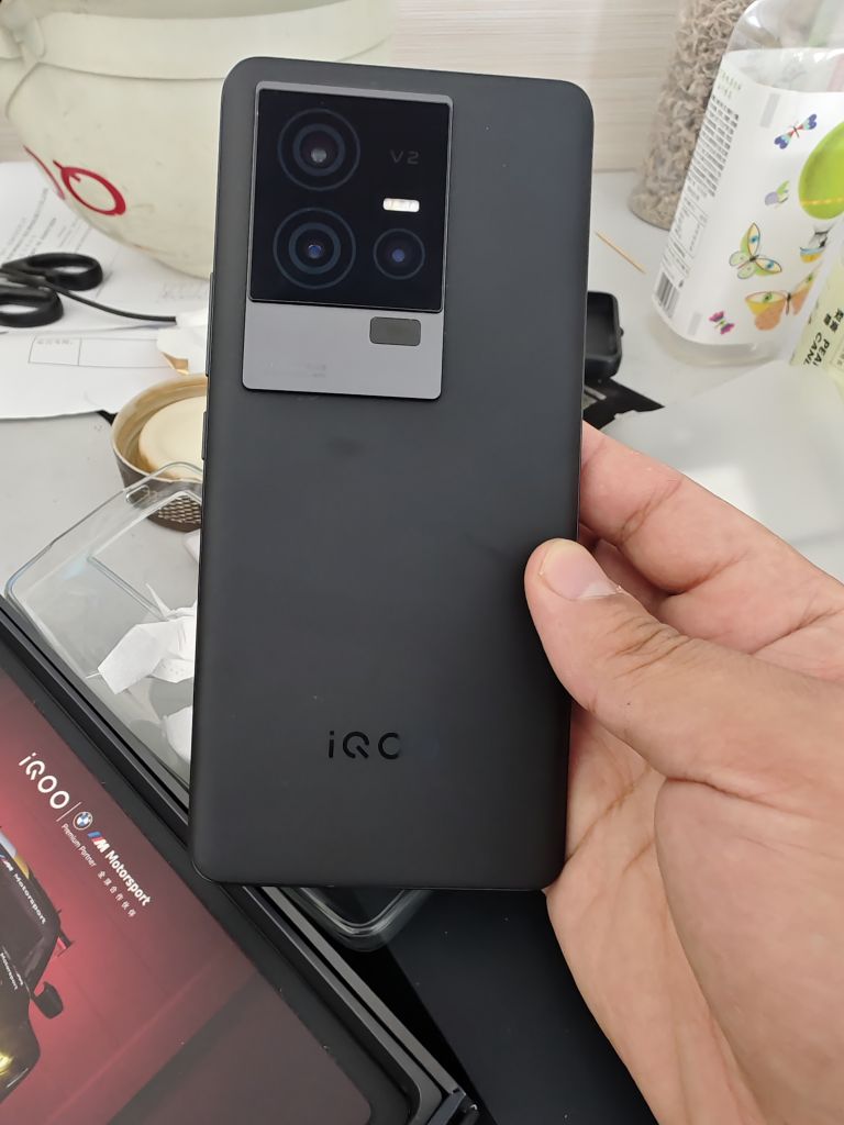 出iqoo11 16+512 赛道版 3300 178