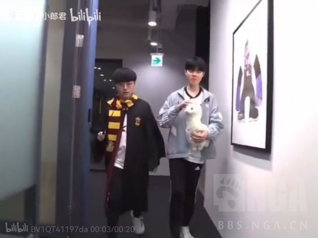 [国际赛事] 有没有人发现哈利波特长的很像showmaker NGA玩家社区