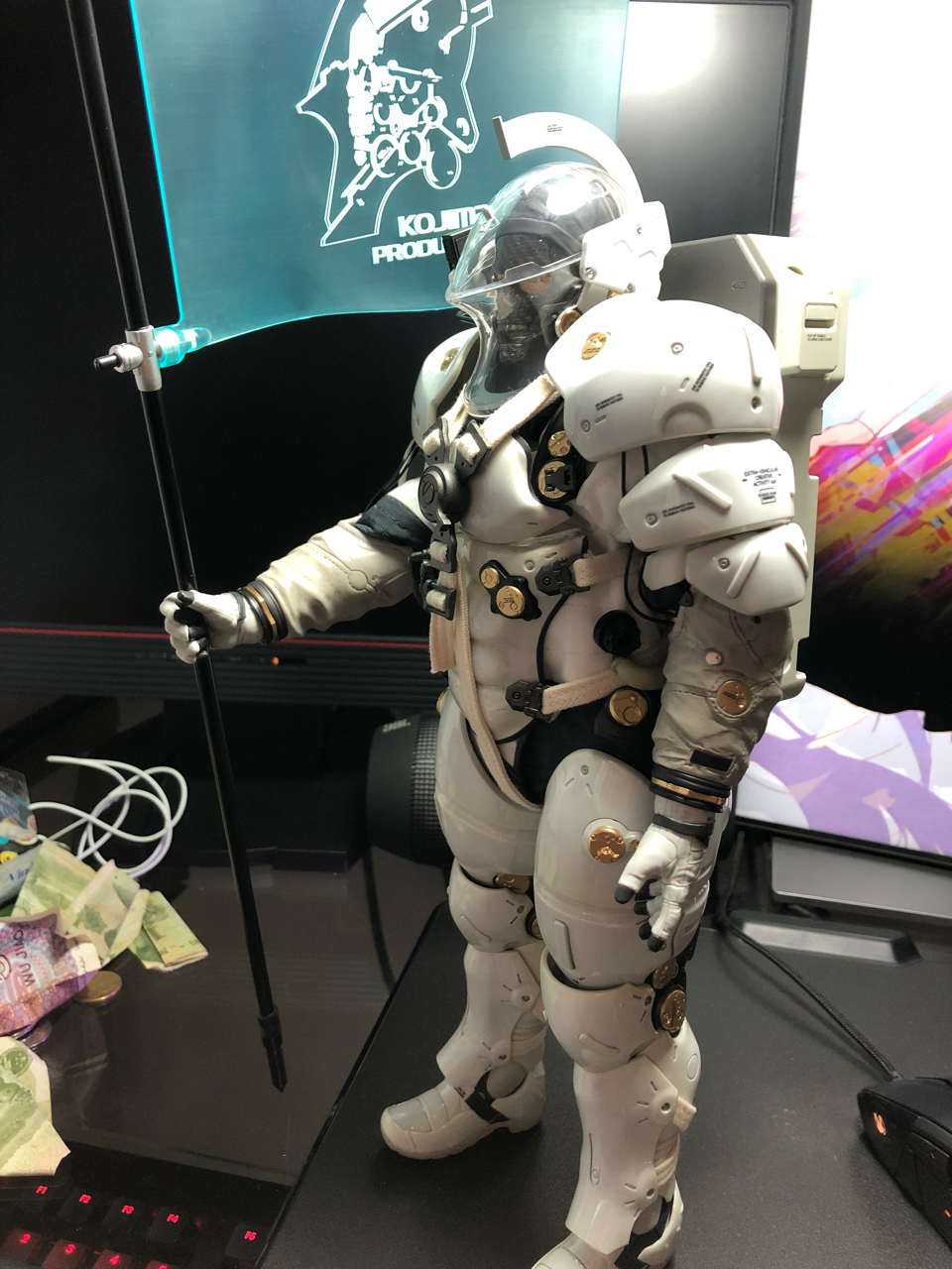 大佬们求助 1/6白色ludens胸甲部分有些颜色 该怎么解决比较好 NGA玩家社区