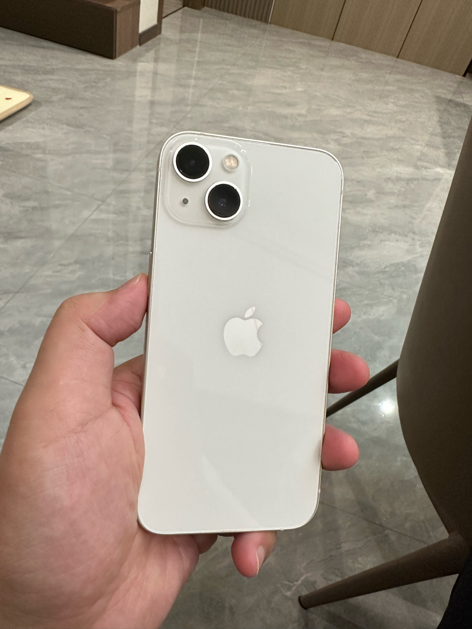 出个iphone 13 256g白色 NGA玩家社区