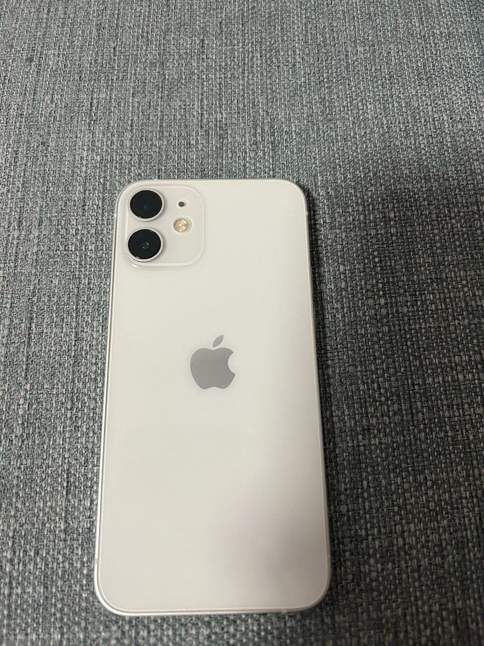 iPhone12 mini 256g 现在能出多少？ 178