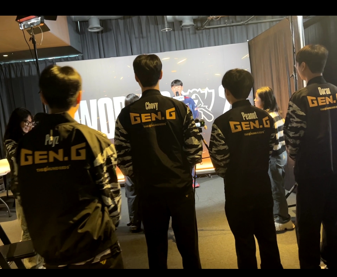 [本赛区赛事] ……ruler对着台下的gen队员竖中指 NGA玩家社区