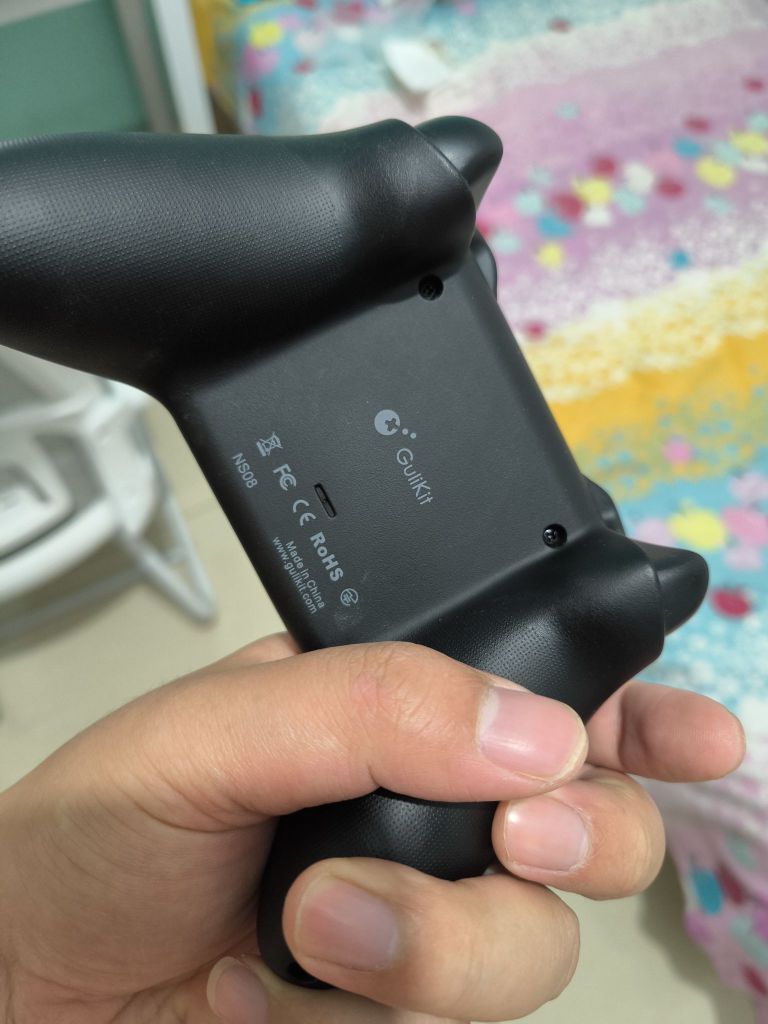 出台硬破的国行续航版switch 178