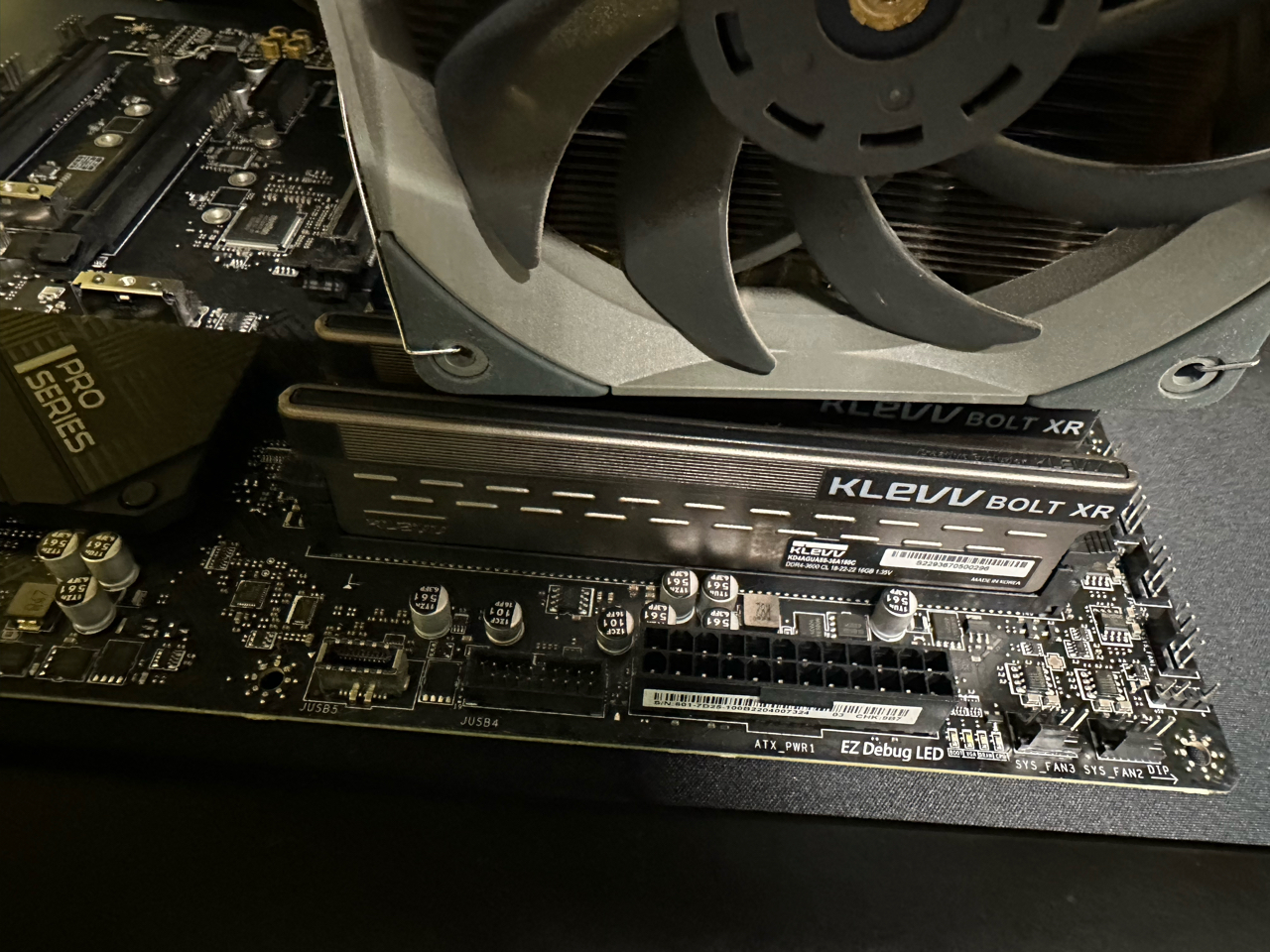 出13600k?微星z690a?科赋雷霆16*2?fc140 NGA玩家社区