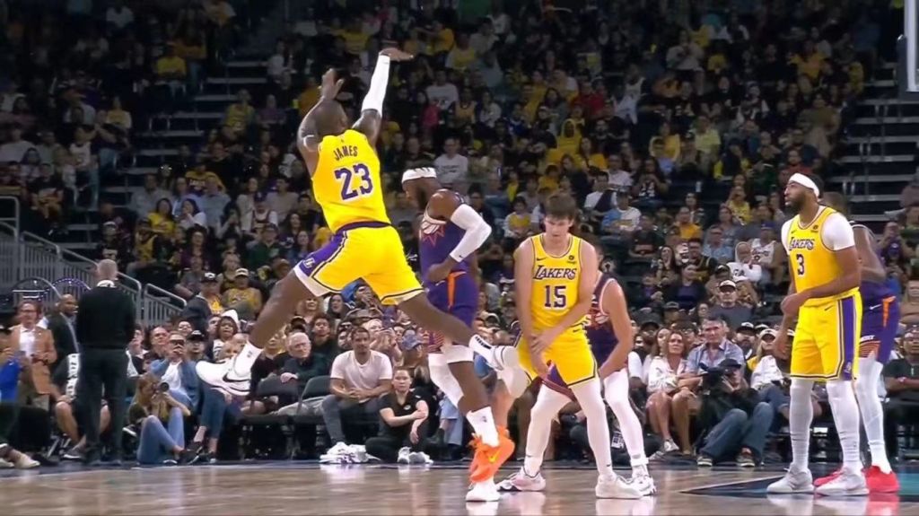 建议做成nba新logo 178