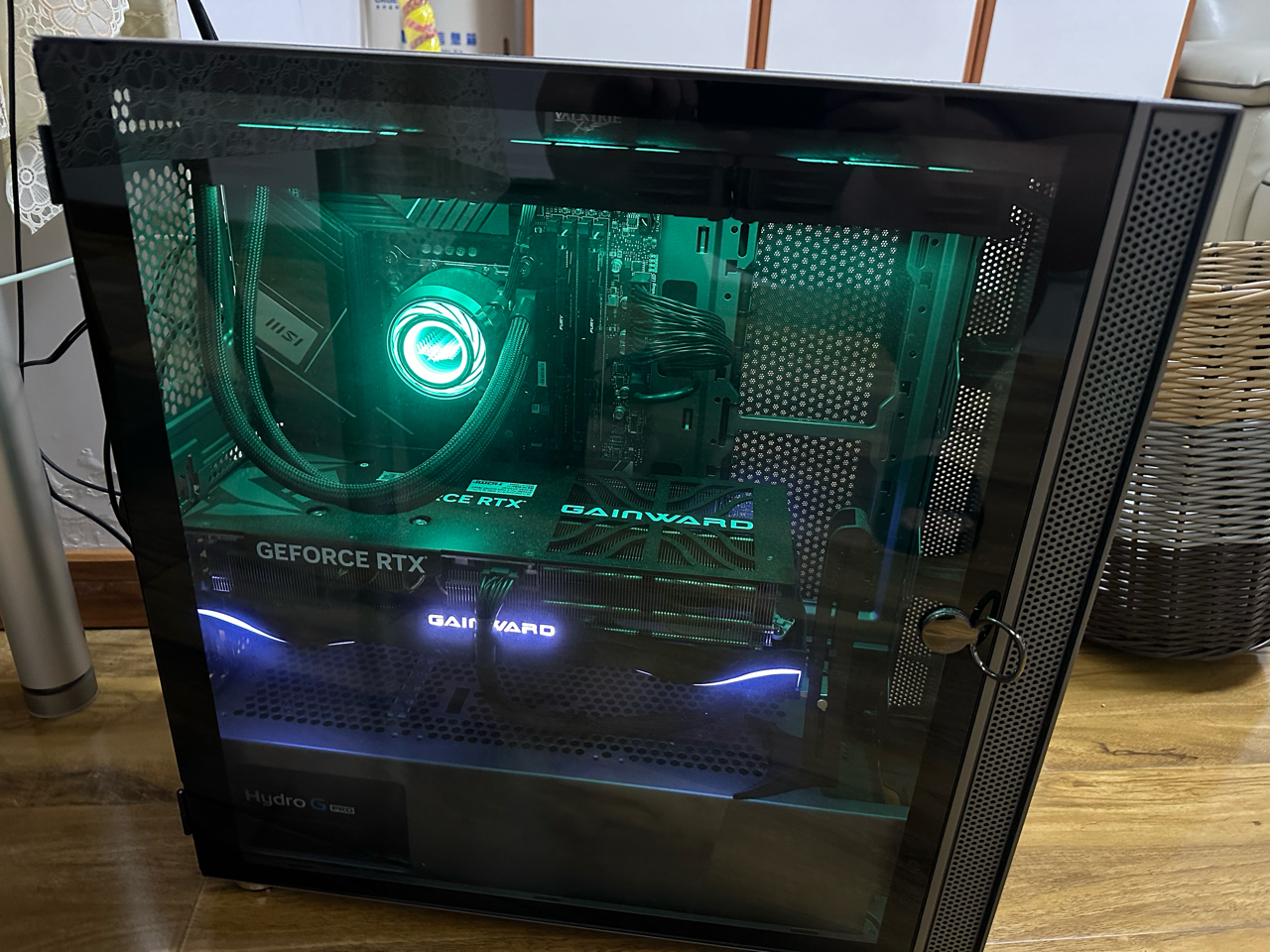 现在二手满血的4090主机市场价大概多少？ 178