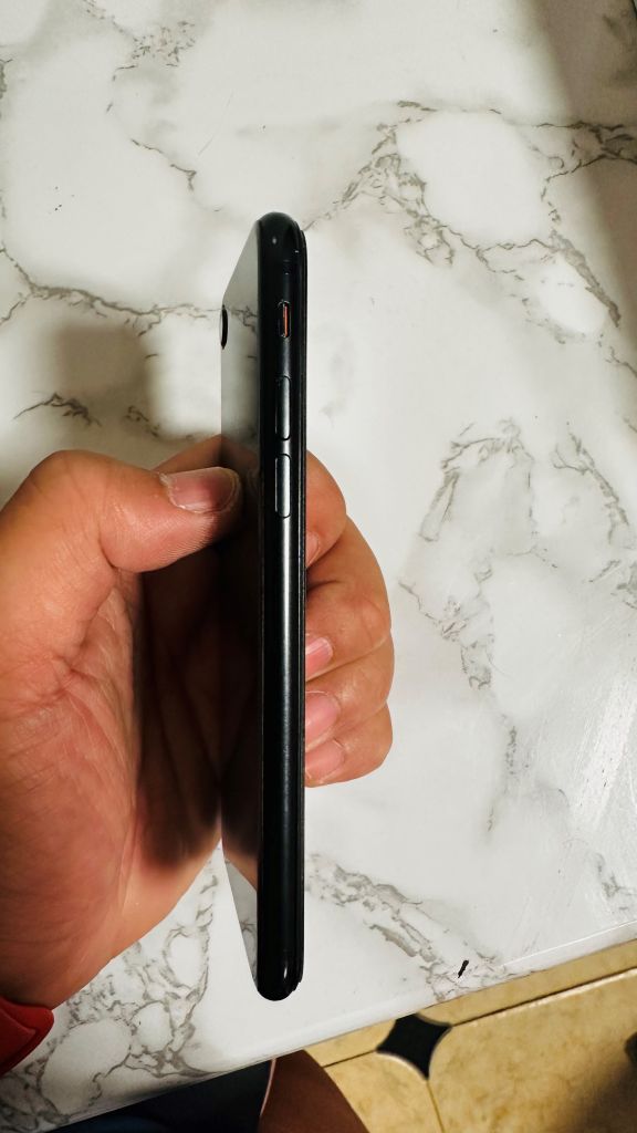 (已出)iPhone SE2 128G 国行 黑色 800包sf NGA玩家社区