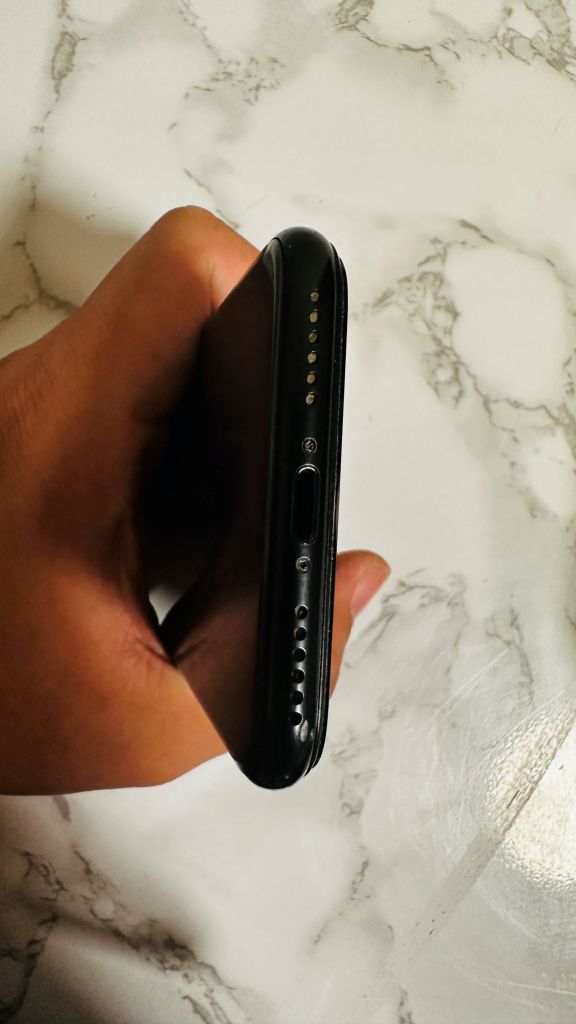 (已出)iPhone SE2 128G 国行 黑色 800包sf NGA玩家社区