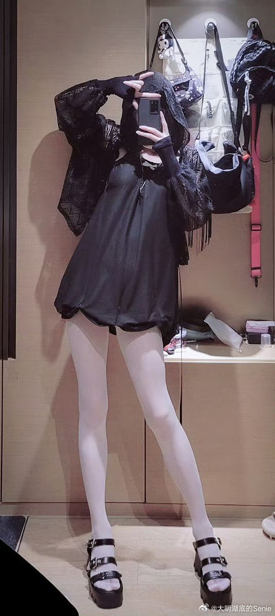 最近senie老师突然很火，整合一些图顺便推荐宝藏画师 NGA玩家社区