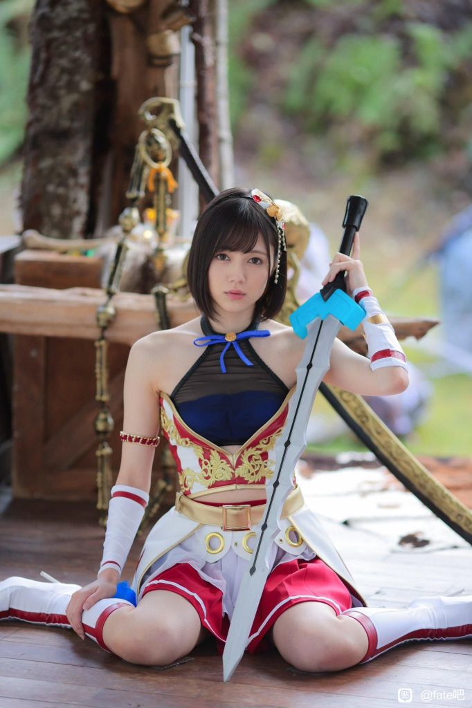 图氵玩fgo的进 这cos的谁 178