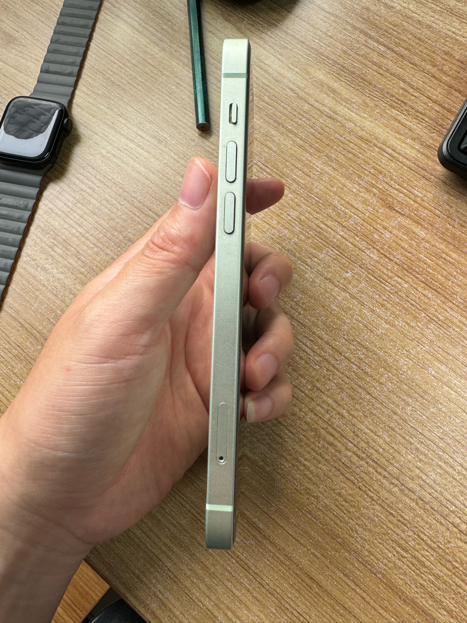 出国行iphone12，128G 178