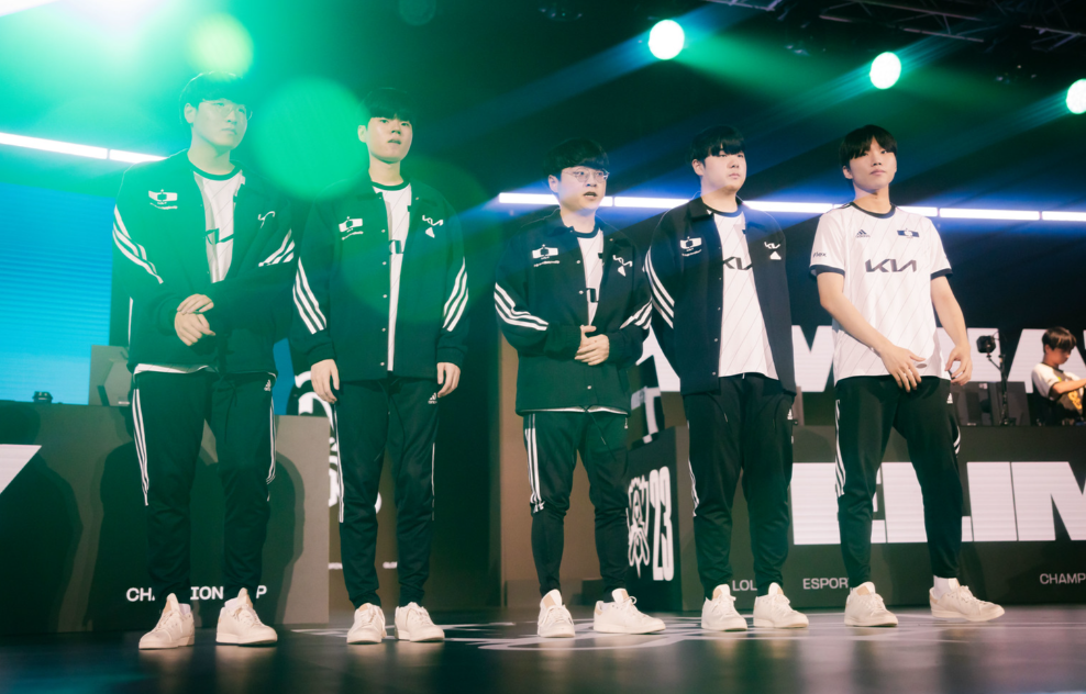 [国际赛事] ShowMaker迅捷步伐阿狸战术灵感，落败后学习其他队伍BP NGA玩家社区