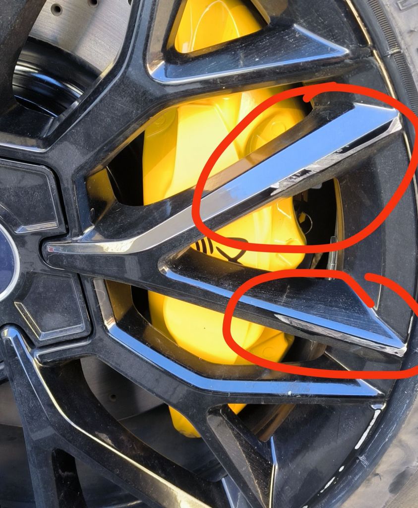 求助，老哥们帮看下轮毂 NGA玩家社区