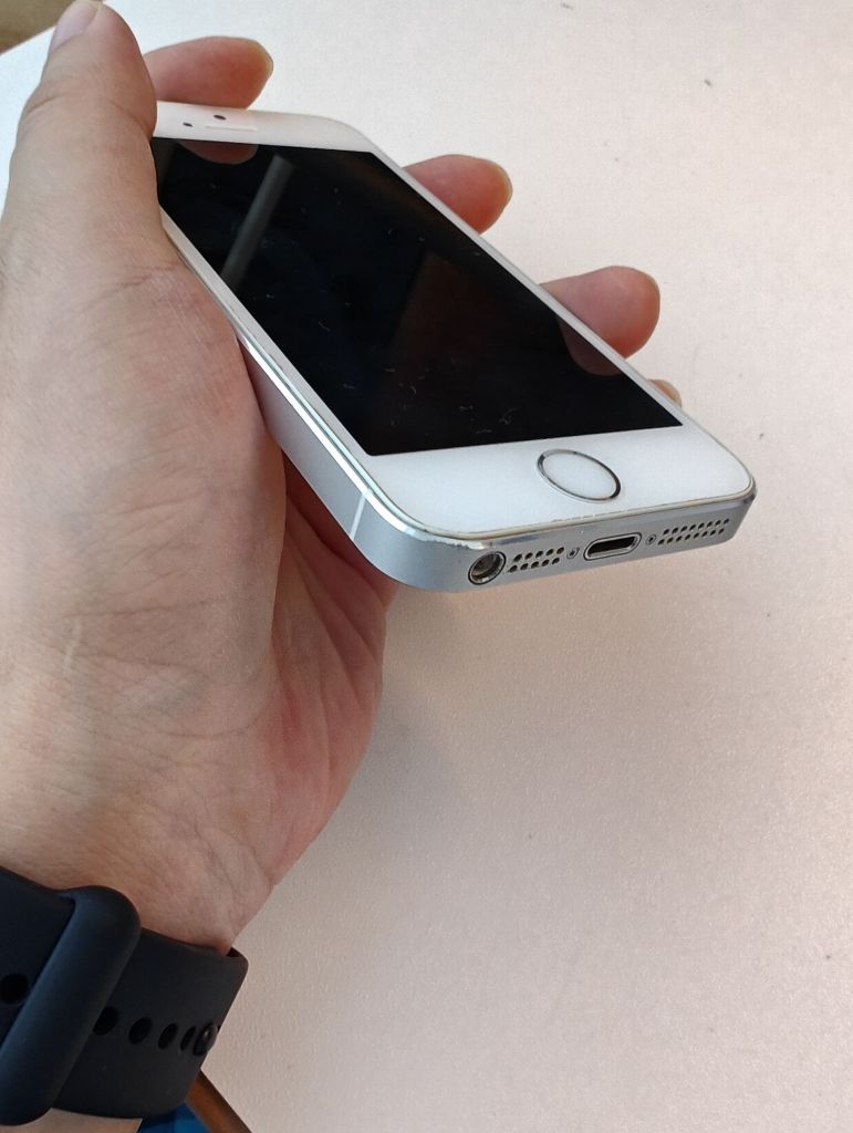 iPhone5S 16G银色 省流80块包邮 NGA玩家社区