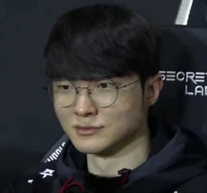 [同人创作] [时头先生]可能是最后一次画e7同人图了：最后的骑士克劳乌 NGA玩家社区