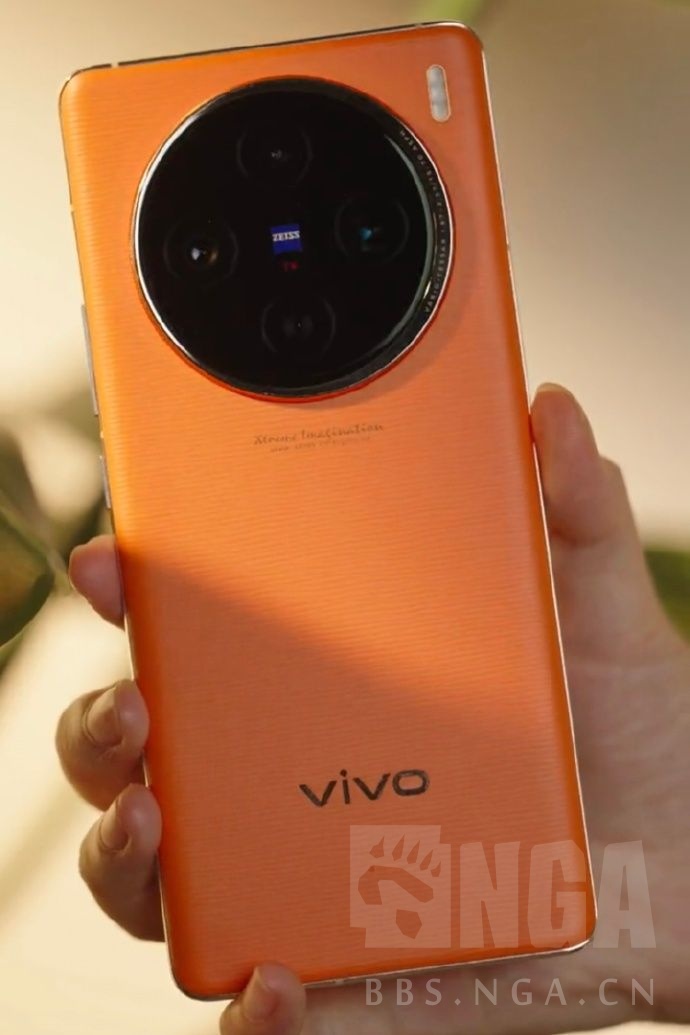 发哥的9300好厉害的样子，有没有人说说vivox100的信息？ NGA玩家社区