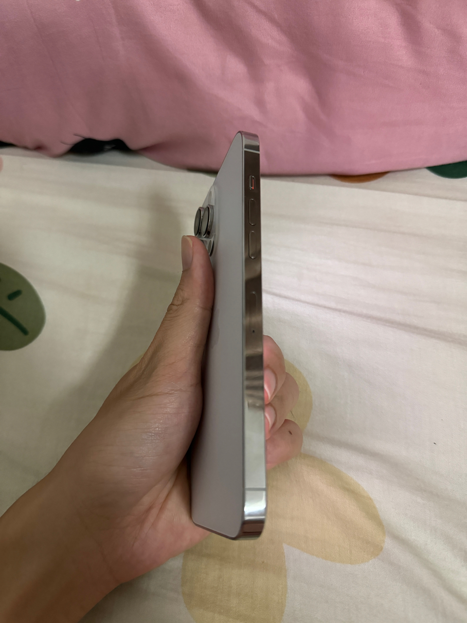 出14pm 256银色 99.99%新 NGA玩家社区