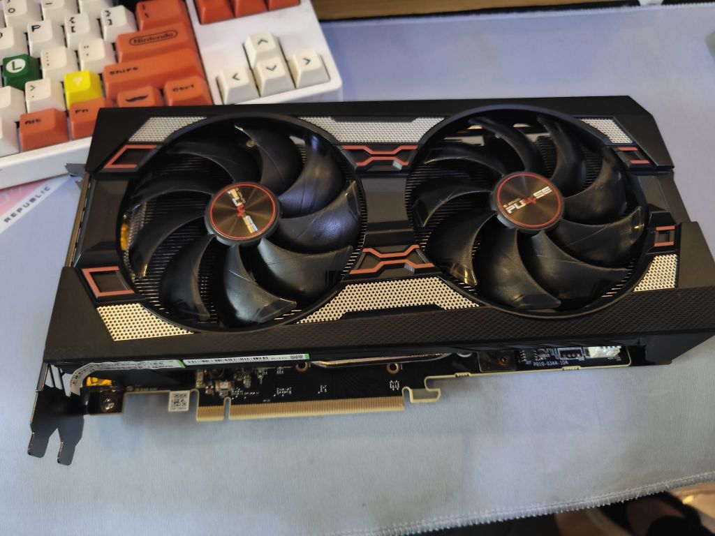 出个5600xt 蓝宝石双风扇 已上链接 178