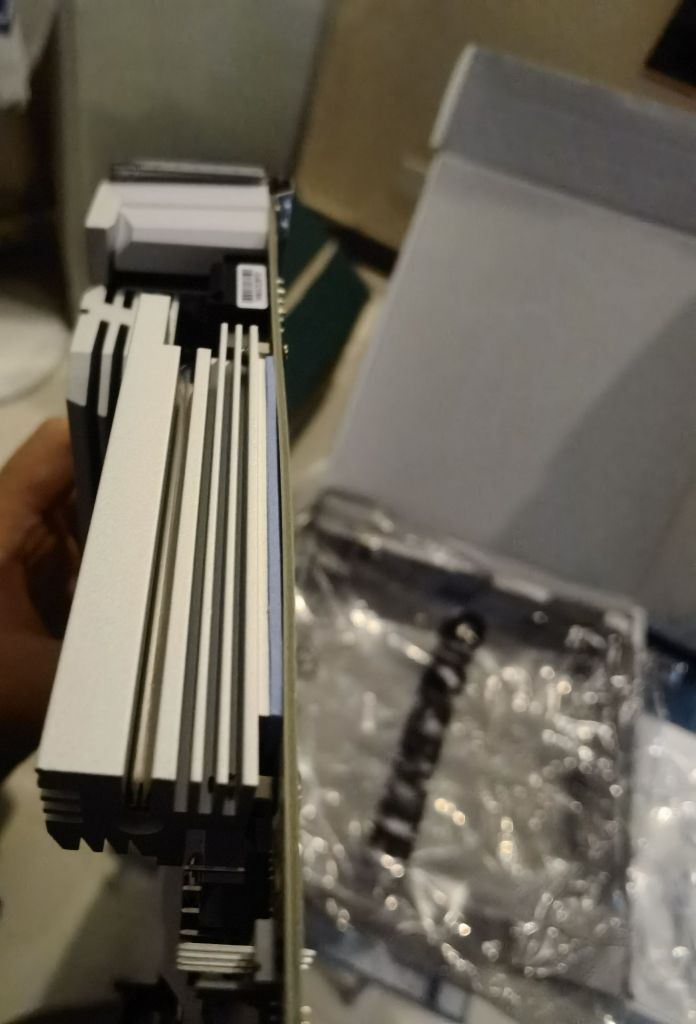 650m冰雕pcb是弯的 NGA玩家社区