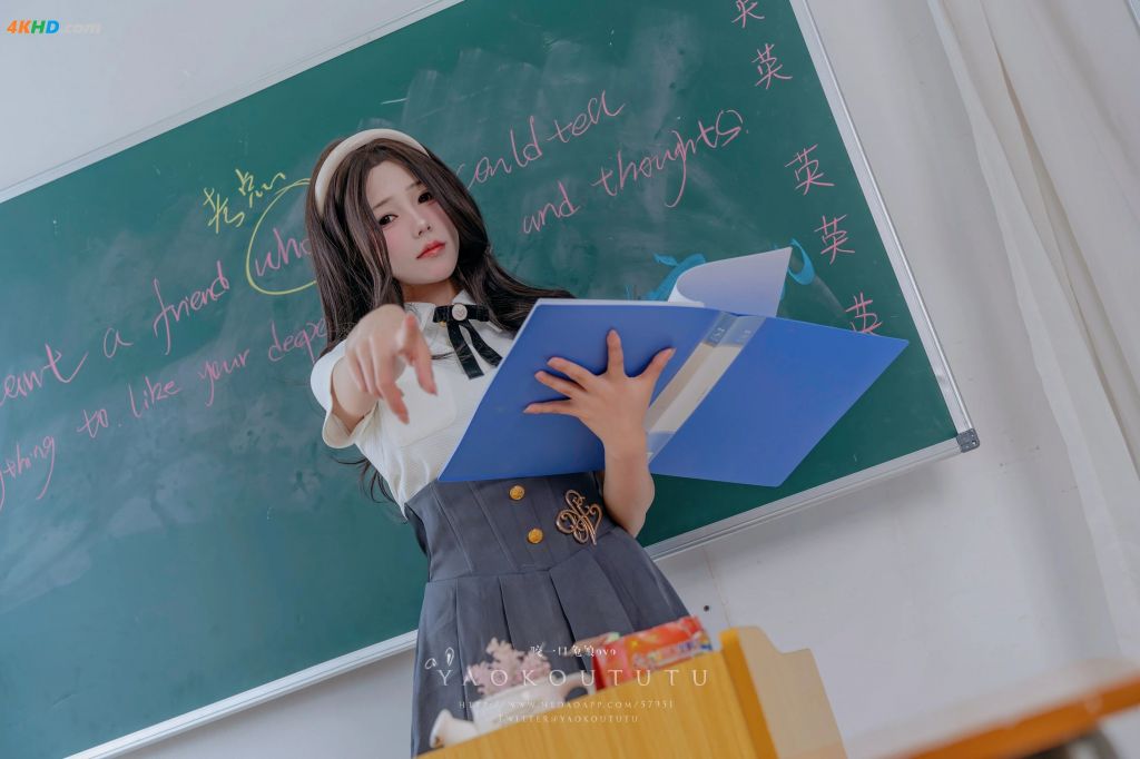 咬一口兔娘---实习老师的欢迎仪式 178