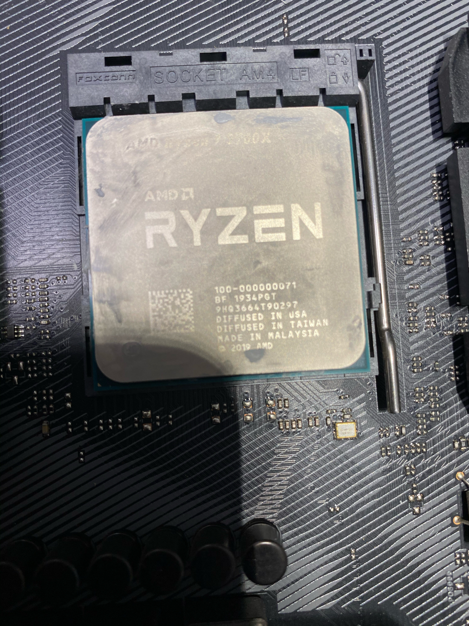 出个3700x+微星 x570 tomahawk 战斧导弹 NGA玩家社区