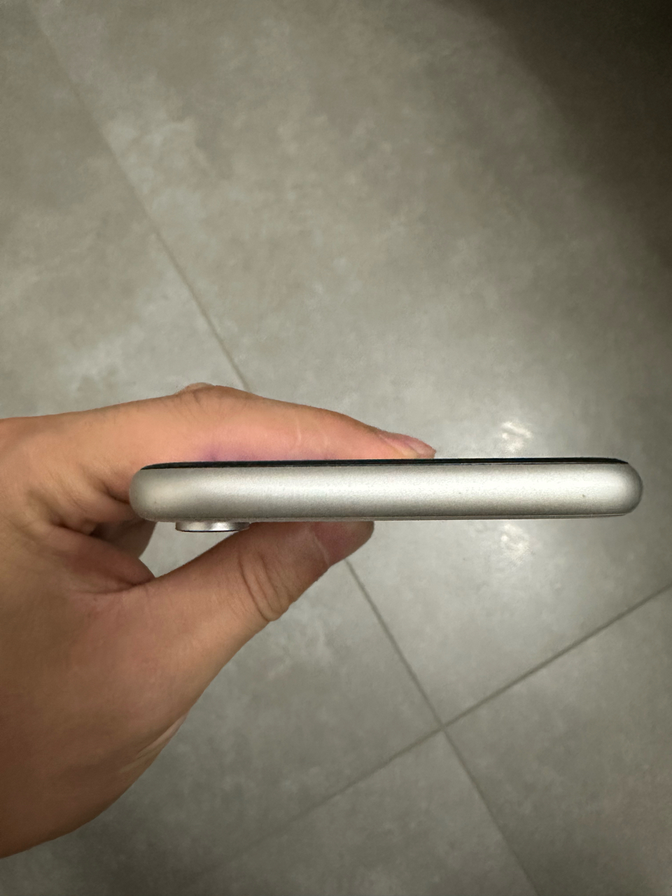 出一台iPhone XR 国行128 白色 NGA玩家社区