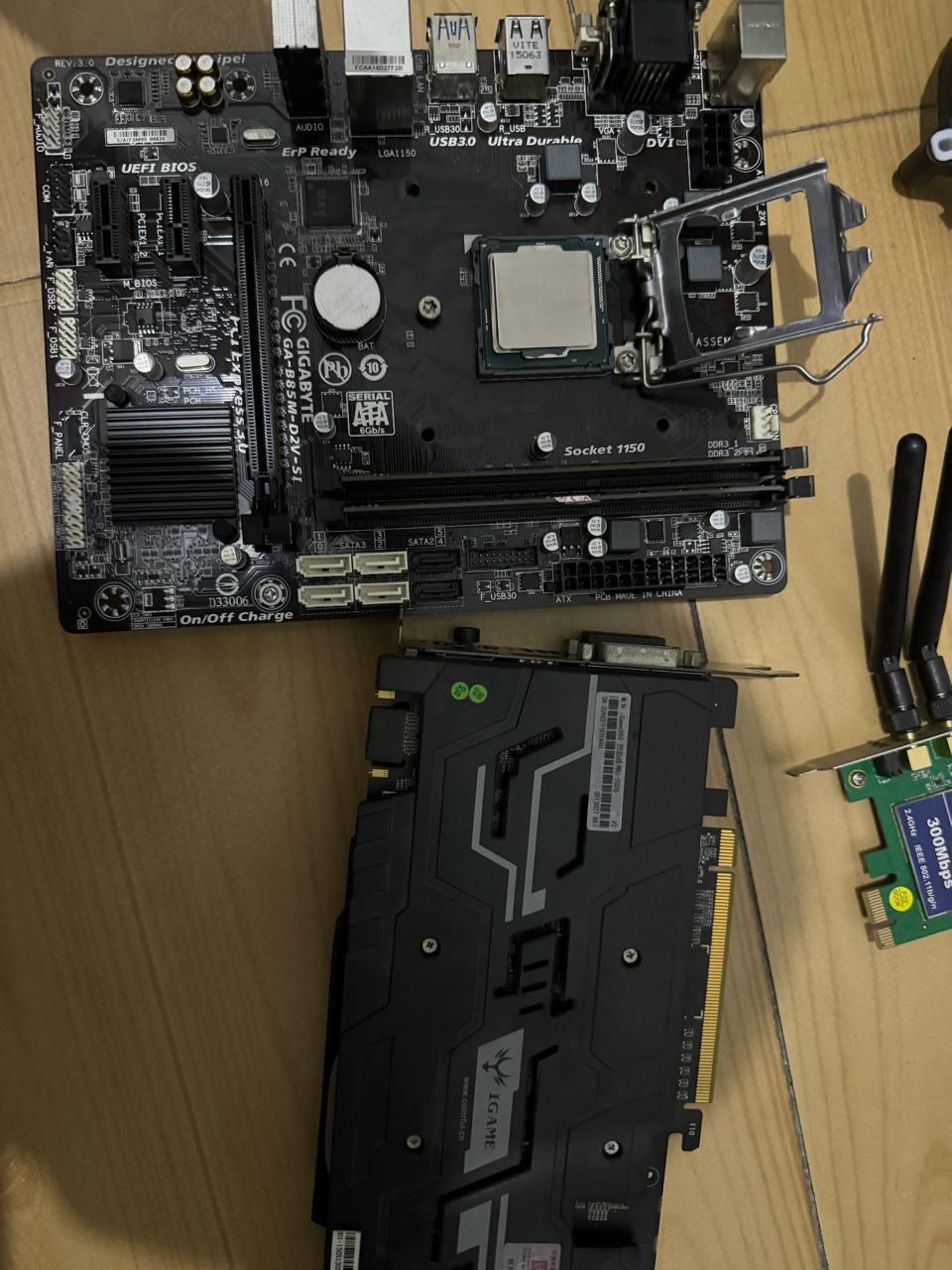 从家里人换下来的机箱里拆出来个i5-4460和960 NGA玩家社区