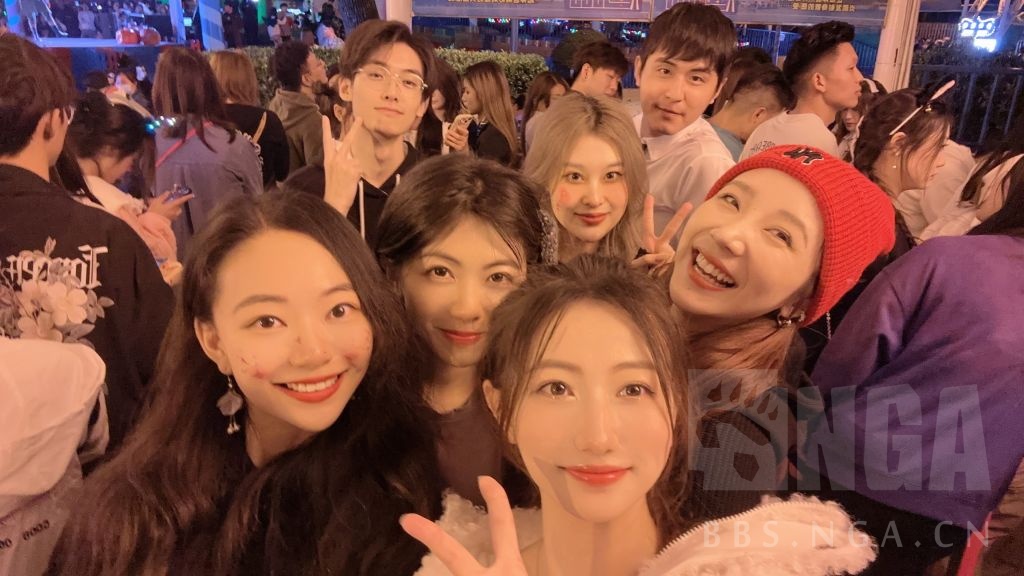 [本赛区赛事] 二哥现在太有艳福了！记得晒万圣节COS BSYY在旁 身边美女环绕 NGA玩家社区