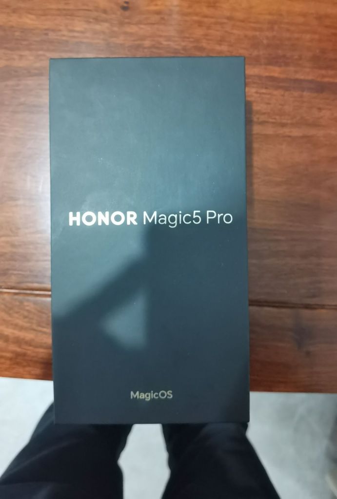 出荣耀magic5pro 亮黑色，12+512 NGA玩家社区