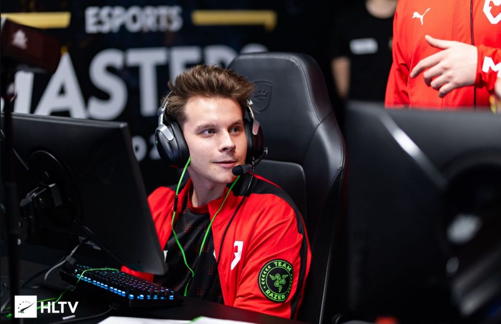 Rufire : frozen没理由不去FaZe NGA玩家社区