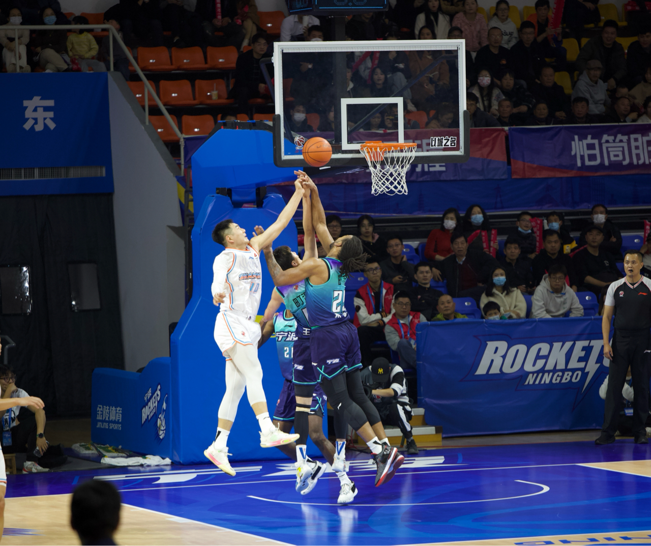 镜头晚了一天到，完美错过了CBA联赛拍摄机会 NGA玩家社区