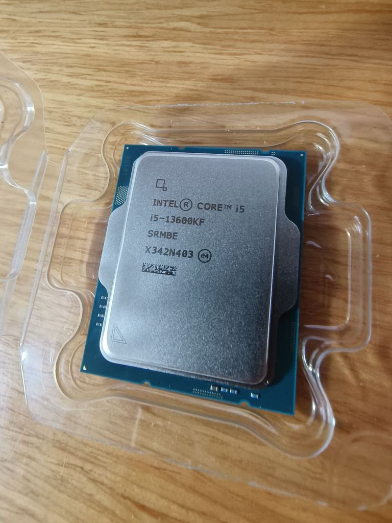 刚装几天的cpu，用高导gd2硅脂后一个小坑？ NGA玩家社区