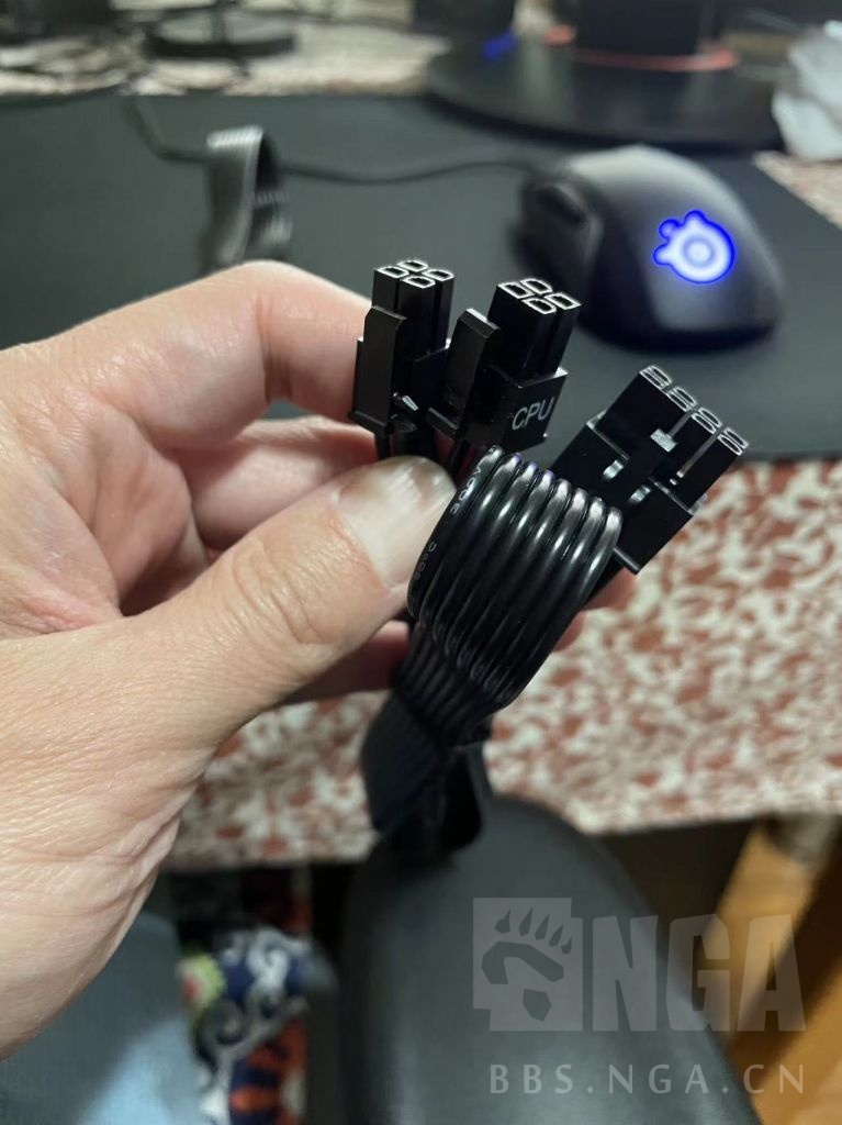 各位彦祖晚上好，电源8pin插口能插在主板(老主板)4pin上吗 NGA玩家社区