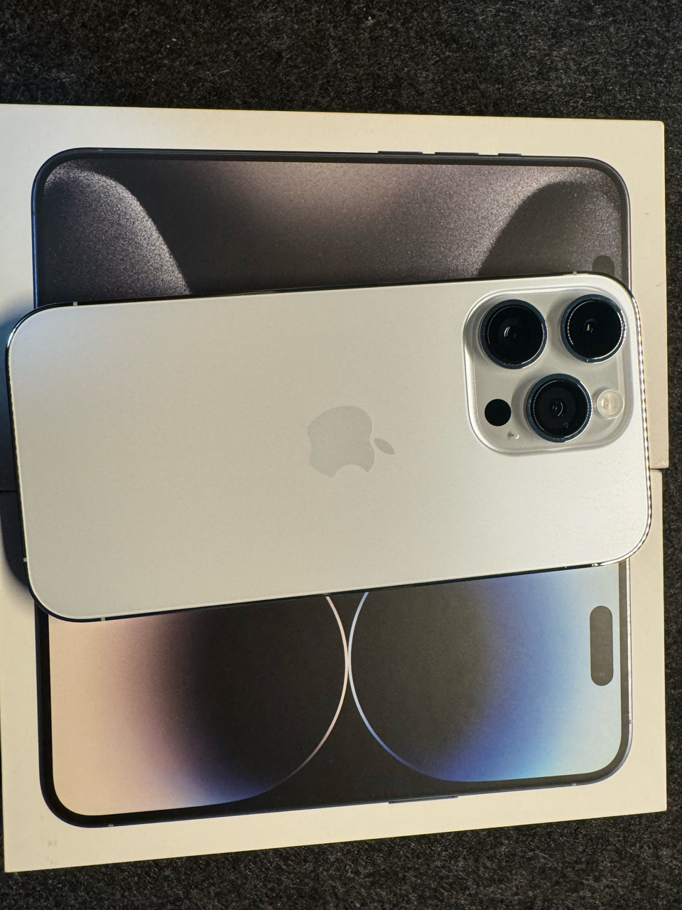 出一台iPhone14pro，银色，256g NGA玩家社区