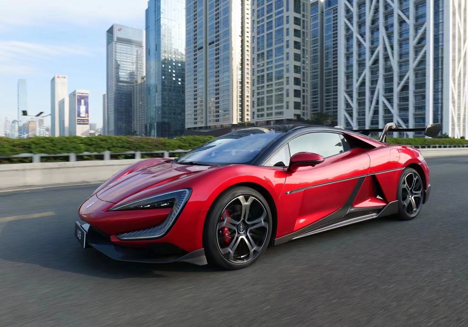 仰望u9好像偷偷开启盲定了，定金10w 178