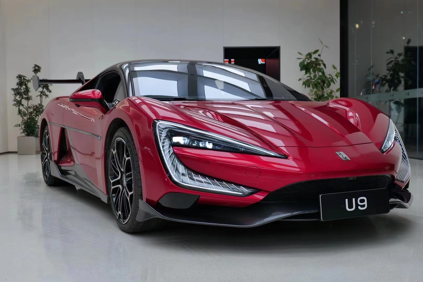 仰望u9好像偷偷开启盲定了，定金10w 178