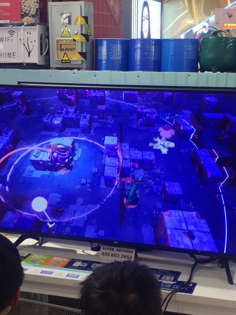 各位大佬，这个是啥游戏，看到有人在商场玩，感觉挺好玩的 178